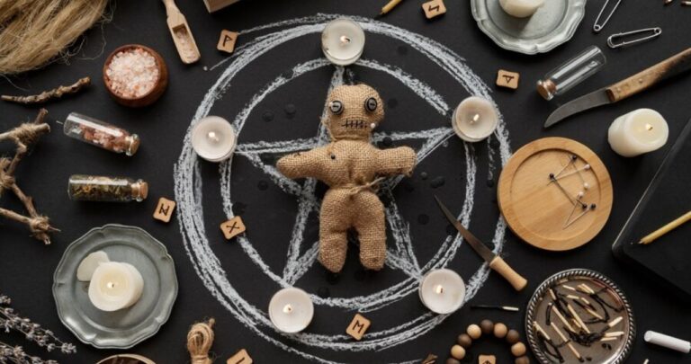 Thezburg Voodoo : A Guide to Its Secrets and Influence